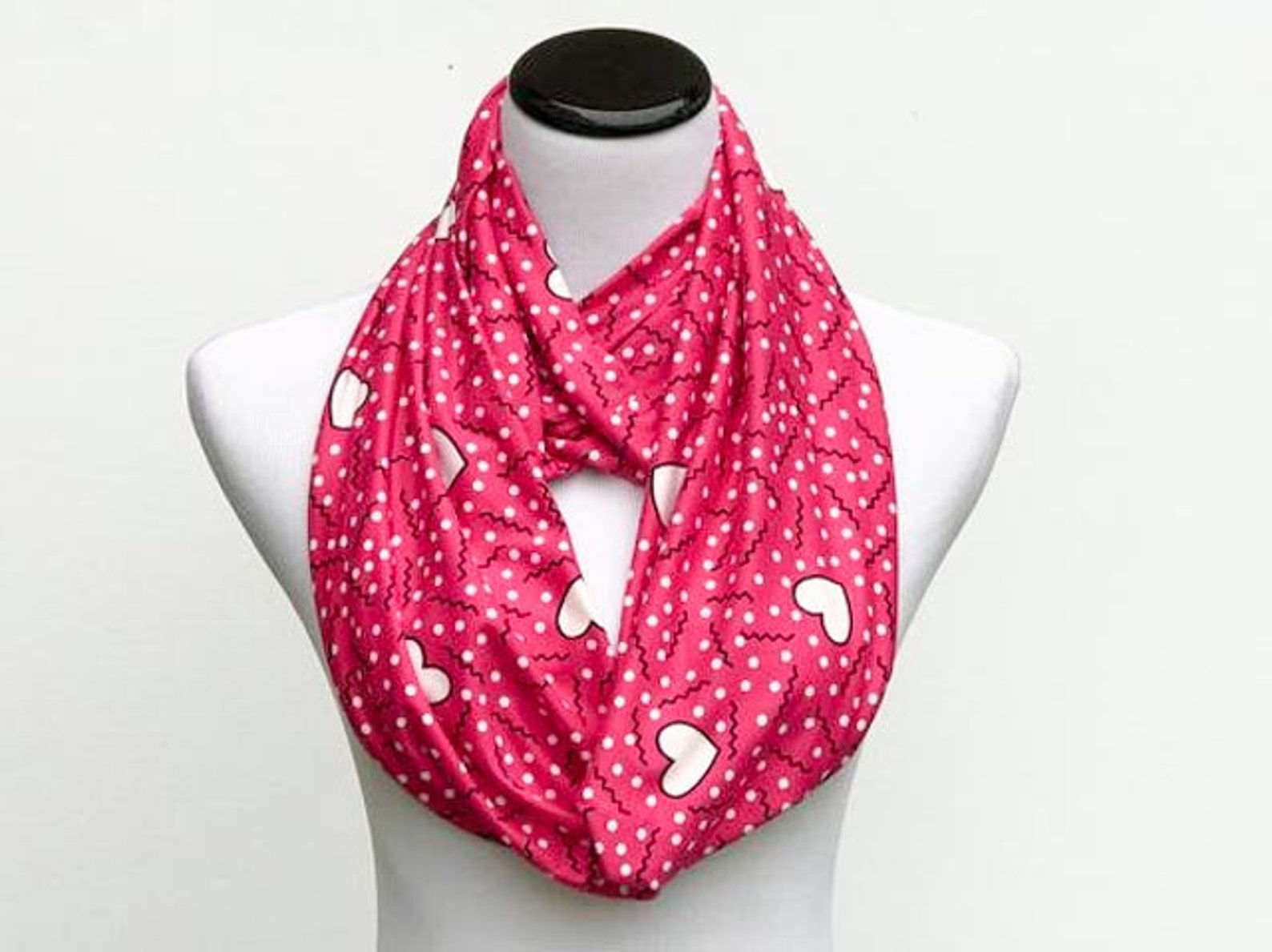 Hearts Scarf Valentine's Day Scarf Pink White Loop Scarf - Etsy UK