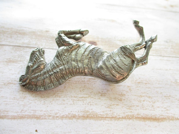 Vintage Signed Seagull Pewter Canada Zebra Brooch Fig… - Gem