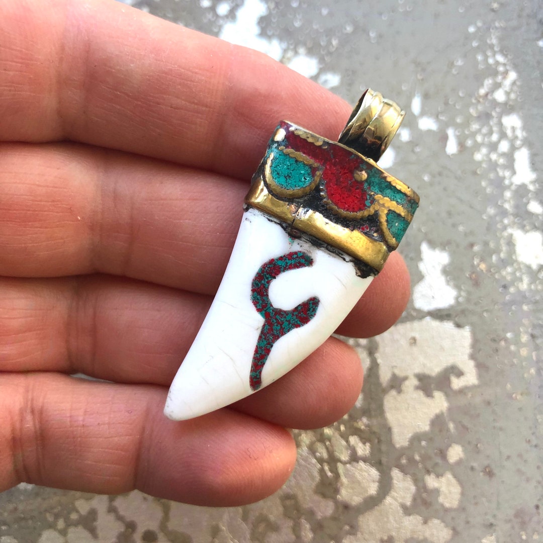 Tibetan Inlaid Naga Conch Shell Horn Pendant, Nepalese Handmade Unique ...