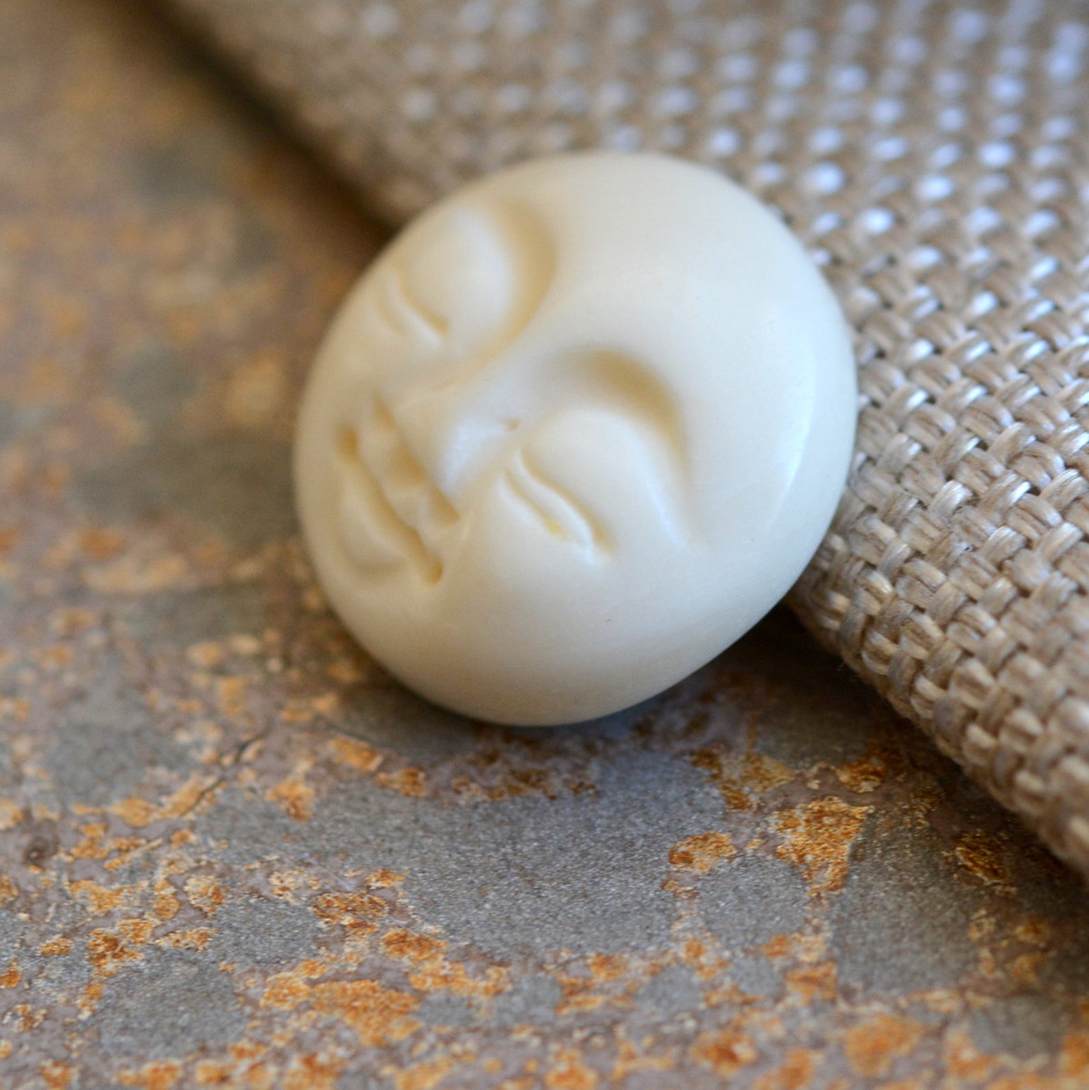 2 18mm Carved Bone Moon Face Cabochons Cow Bone Carving | Etsy Canada