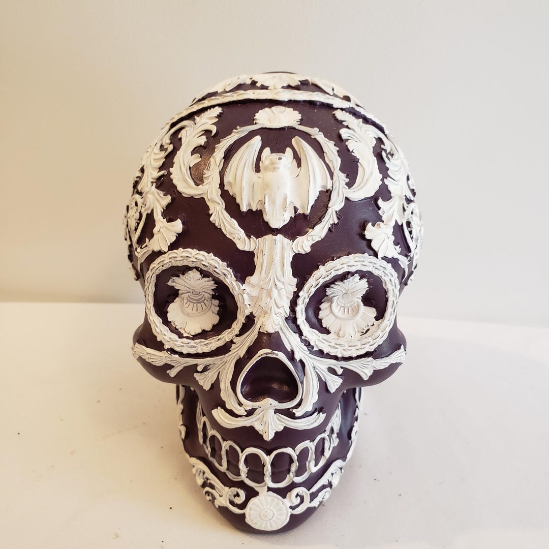 Decorative Purple Lace Skeleton Skull for Halloween, Halloween Decor ...