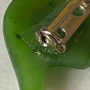 Vintage Carved Nephrite Bird in Flight Brooch - Etsy