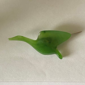 Vintage Carved Nephrite Bird in Flight Brooch - Etsy