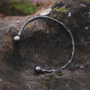 CELTIC TORC Hand Forged Iron Neck Ring Torques Torq Iron Age Pagan ...