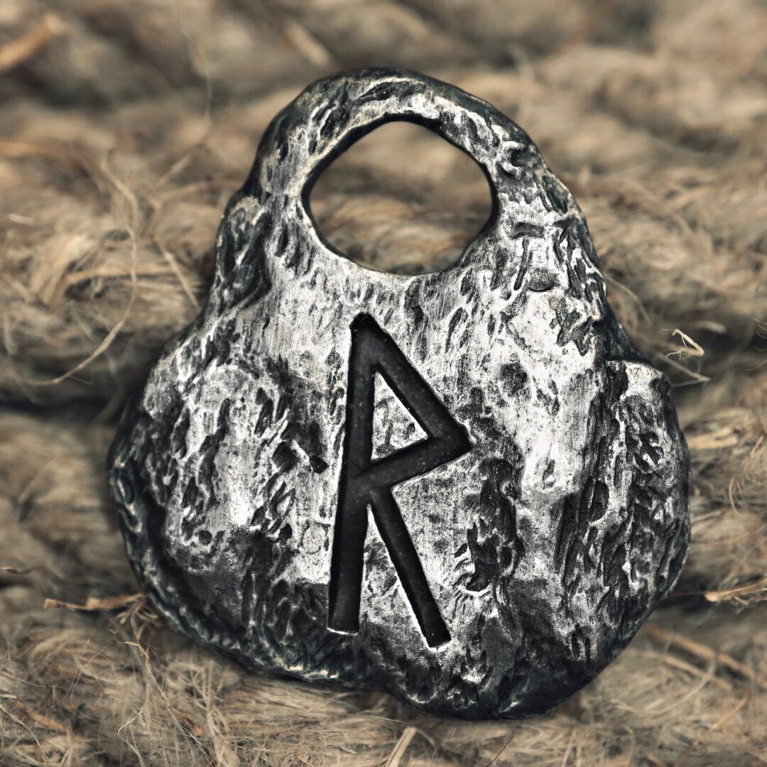 RAIDHO - Rune Pendant/amulet - Etsy