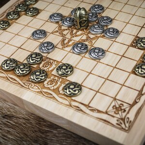 HNEFATAFL - Viking Chess Óðins Hrafnar Tafl Board Game Medieval ...
