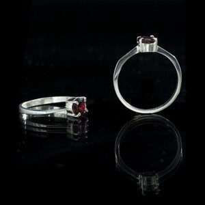 OCULAR Sterling Silver Ring With Garnet Almandine Faceted Cut Red Gem ...