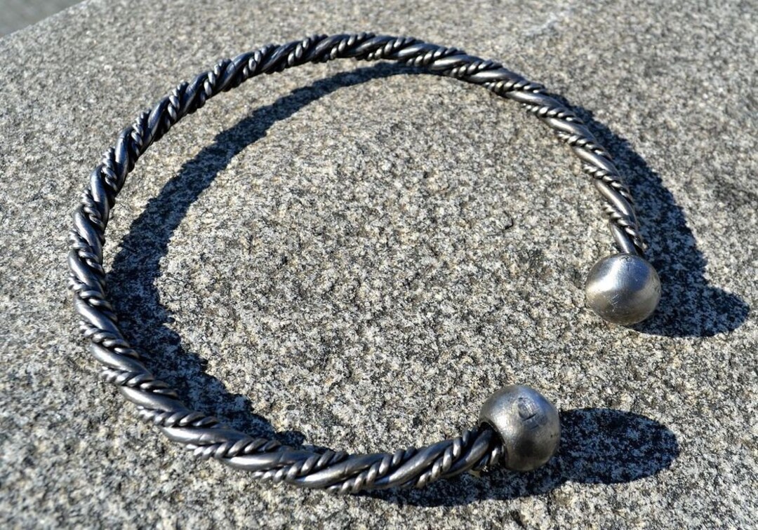 TORQUES Twisted Necklace Torques Torq Torc Medieval Historical SCA LARP ...