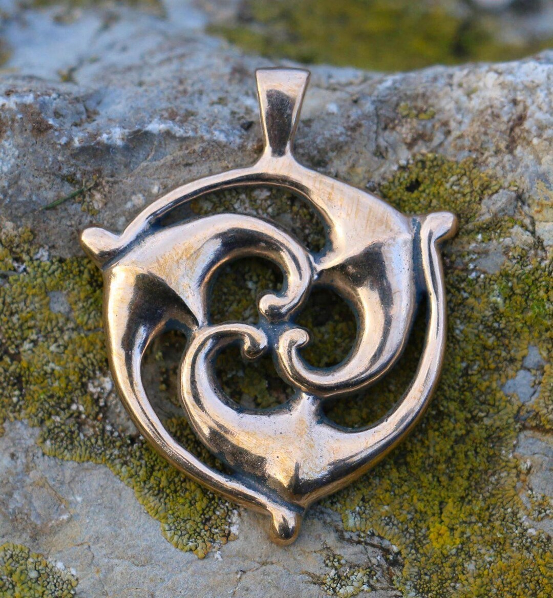 Bronze Celtic Triskelion Pendant - Gaul Replica - Etsy