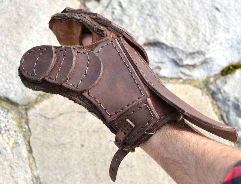 LEFT Leather Gauntlet for LARP or SCA Sword Fighting Vikings - Etsy