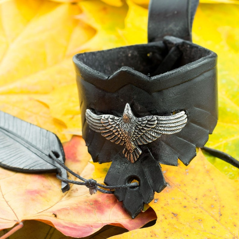 CORVUS Leather Driking Horn Holder Black Raven Fantasy LARP - Etsy