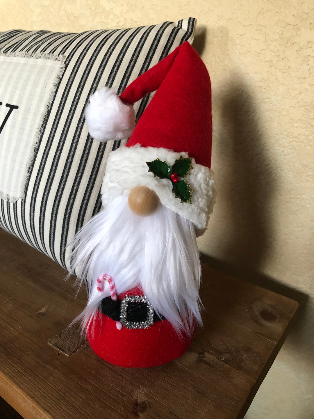 Santa Gnome, Christmas Gnome, Christmas Decor, Holiday Decor, Gnome - Etsy