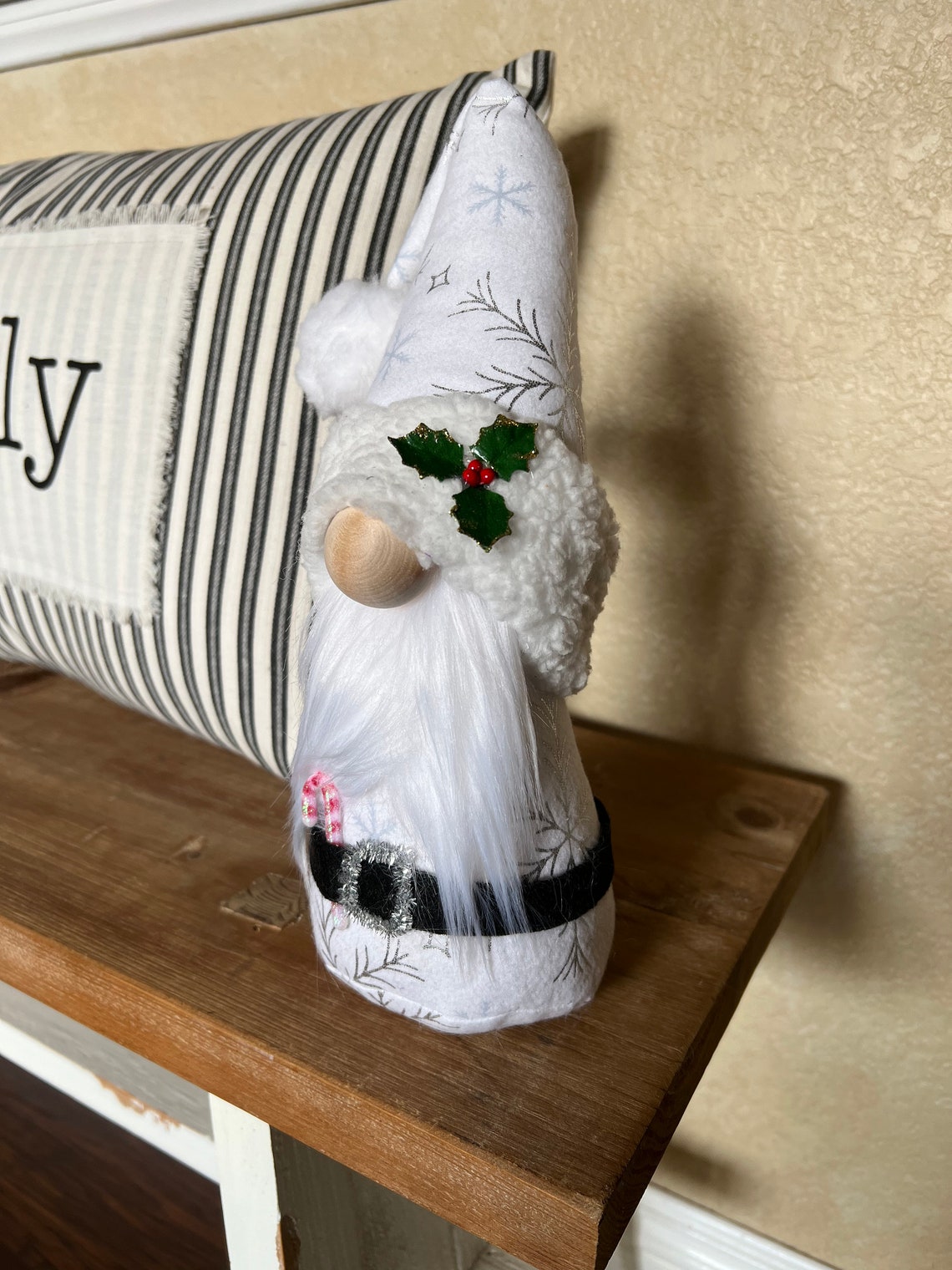 Snow White Santa Gnome Christmas Gnome Christmas Decor - Etsy