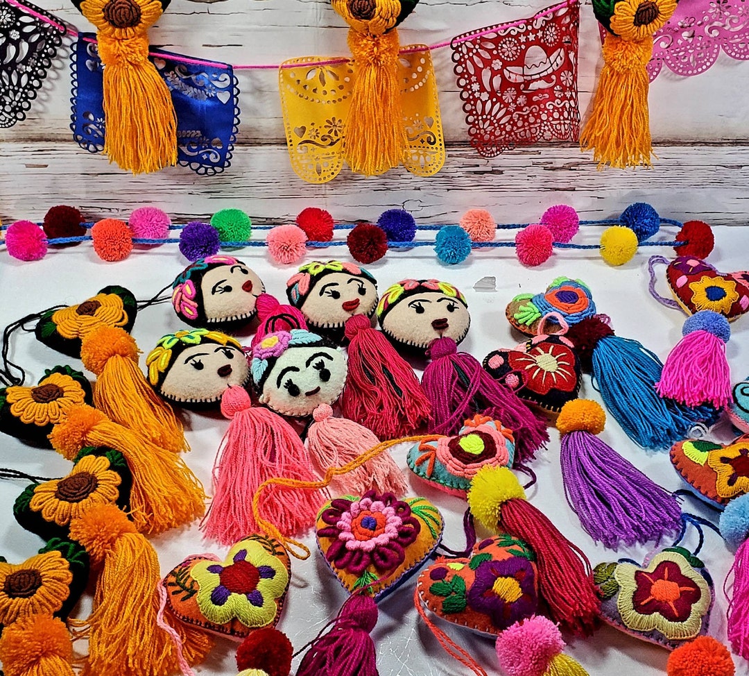 Frida Charm Pom - Assorted Mexico / Pom/ Key Chain - Etsy