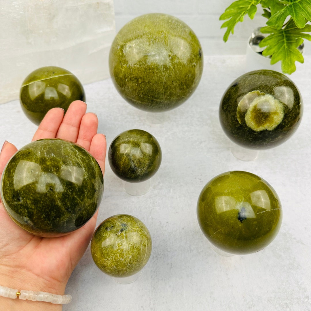 Green Jade Crystal Ball Spheres - BY WEIGHT - Etsy