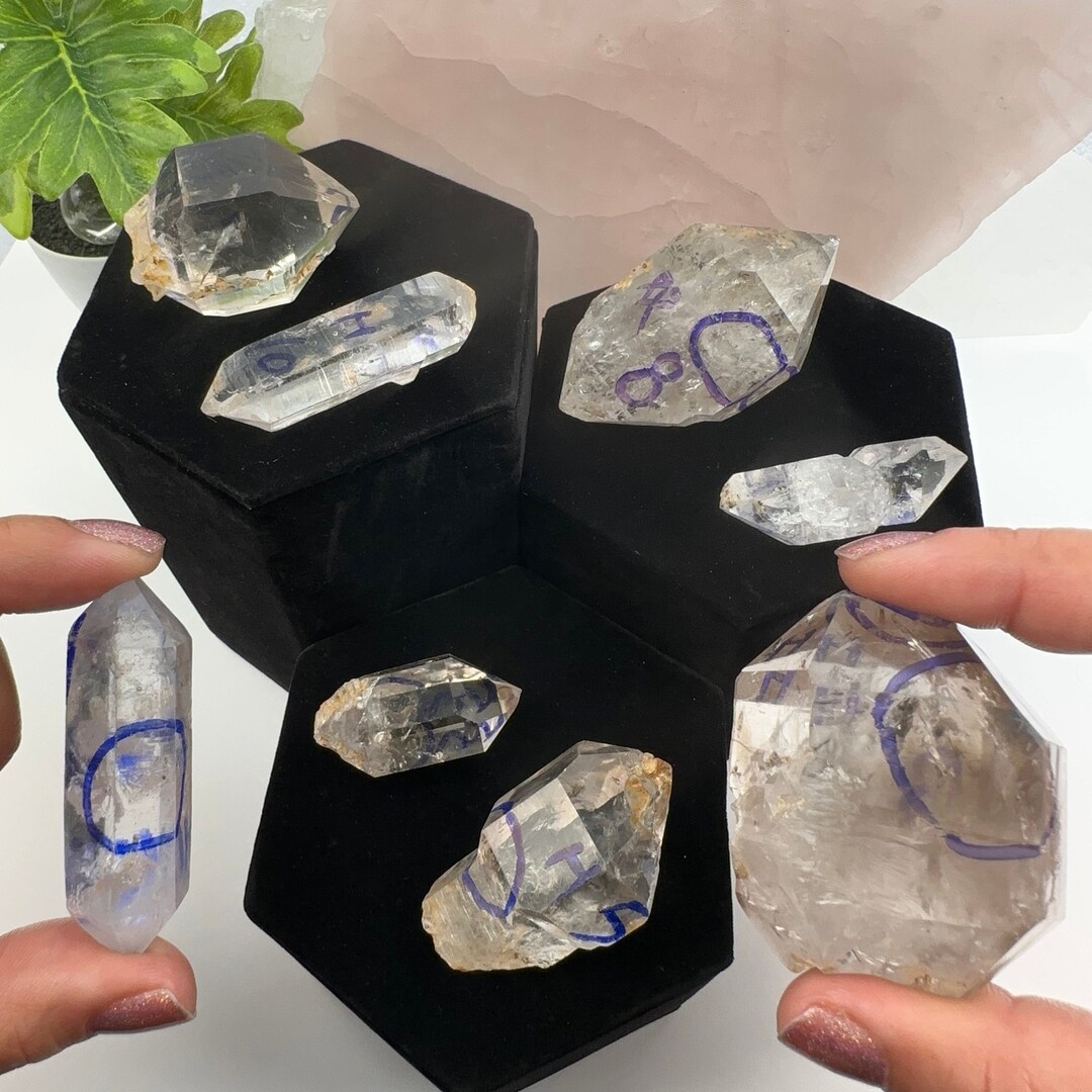 Enhydro Quartz With Moving Water Inclusion - Collectors Piece - High ...