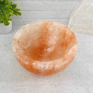Himalayan Salt Bowl Crystal Bowl - Etsy