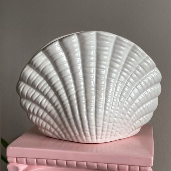 Clam Shell Planter - Etsy