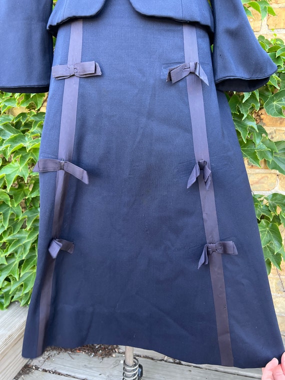 1950s Dan Millstein navy skirt suit, size small, tail… - Gem