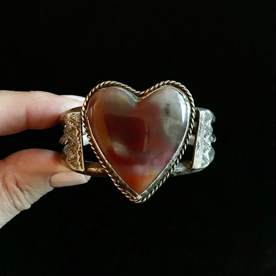 Rare & Enchanting Antique Navajo Petrified Wood HEART… - Gem