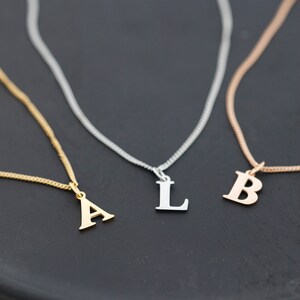 Initialen Kette Buchstaben Kette personalisierte Kette Familie Halskette Namenskette gold silber ...