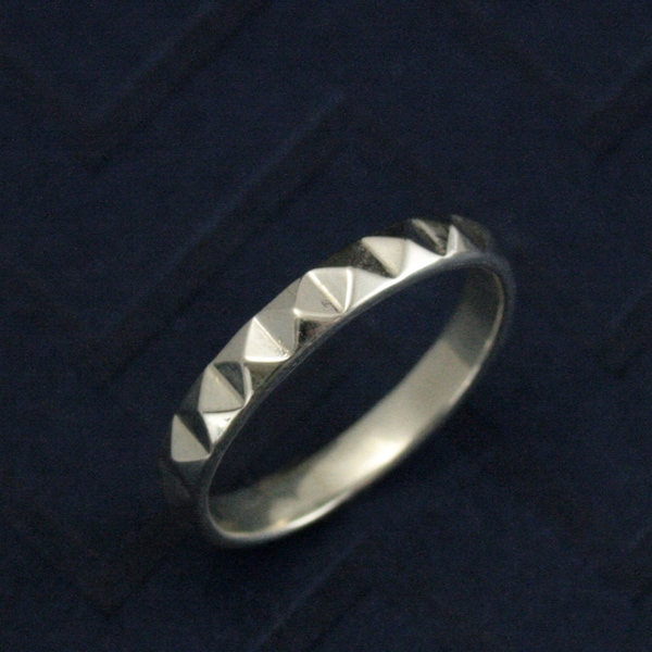 Silver Pyramid Ring - Etsy