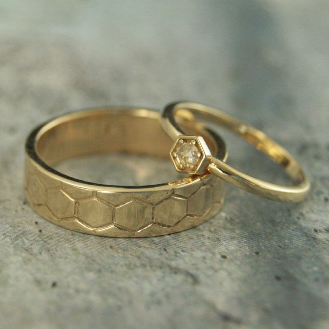 Gold Honeycomb Set Gold Wedding Set His and Hers Rings Hexagon - Etsy