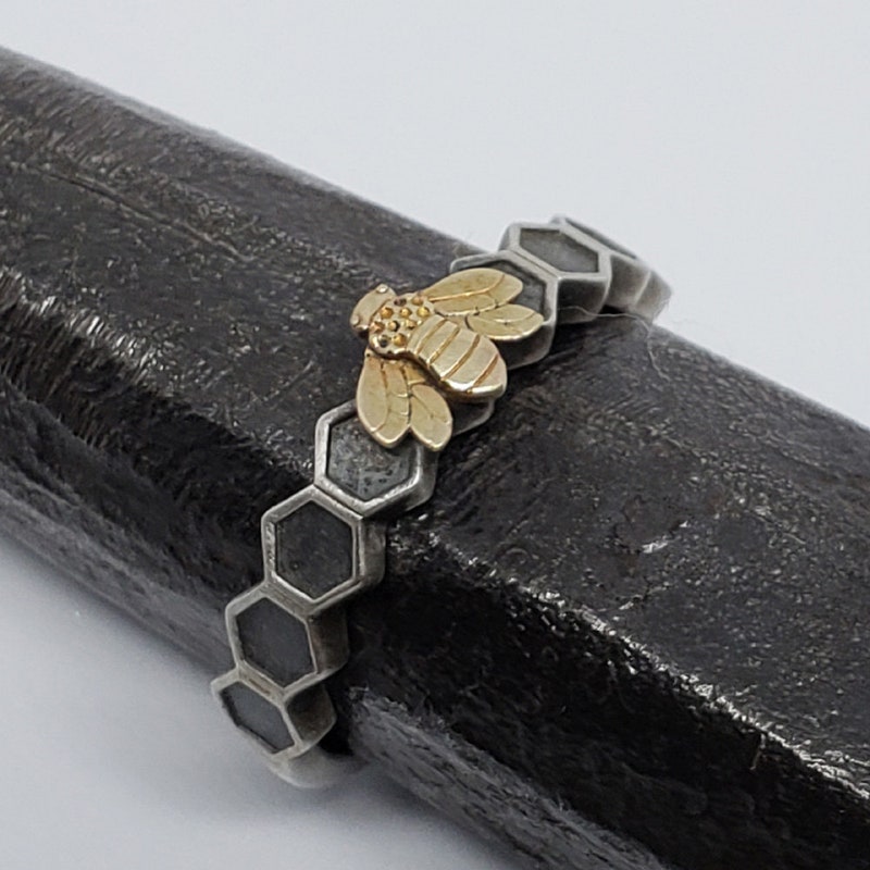 Bumble Bee Ring - Etsy