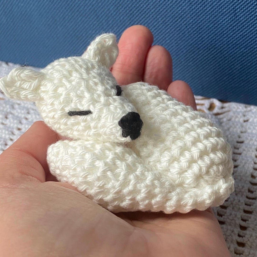 Crochet Arctic Fox, Snowy White Curled up Fox Sleeping Peacefully ...