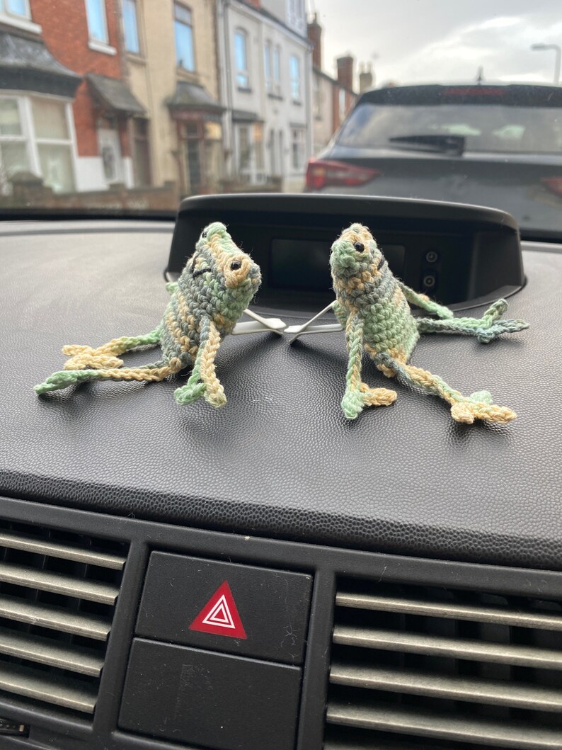 Crochet Frog. Air Vent Clip. Handmade Leggy Green Frog. Car Accessory ...