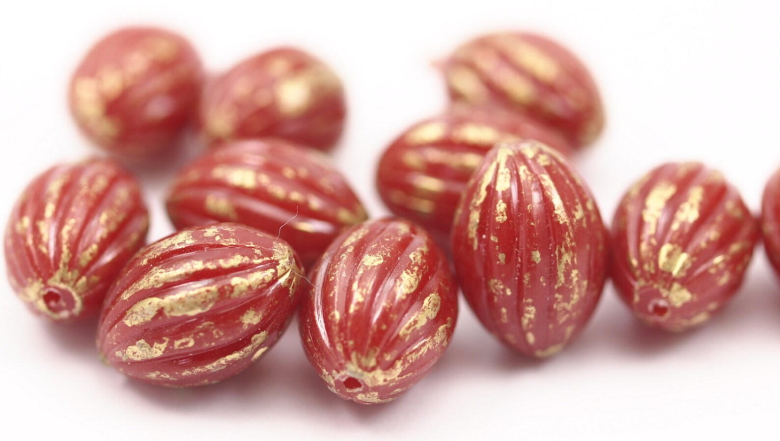 Vintage German Beads Red Plastic Beads 17x12 Mm Lucite - Etsy