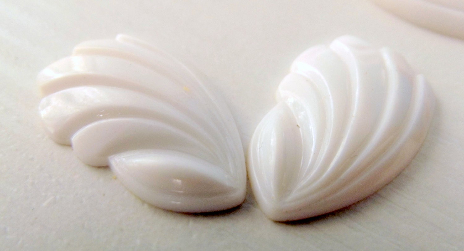 10 pcs White Sea Shell Vintage German Cabochon Plastic Sea | Etsy