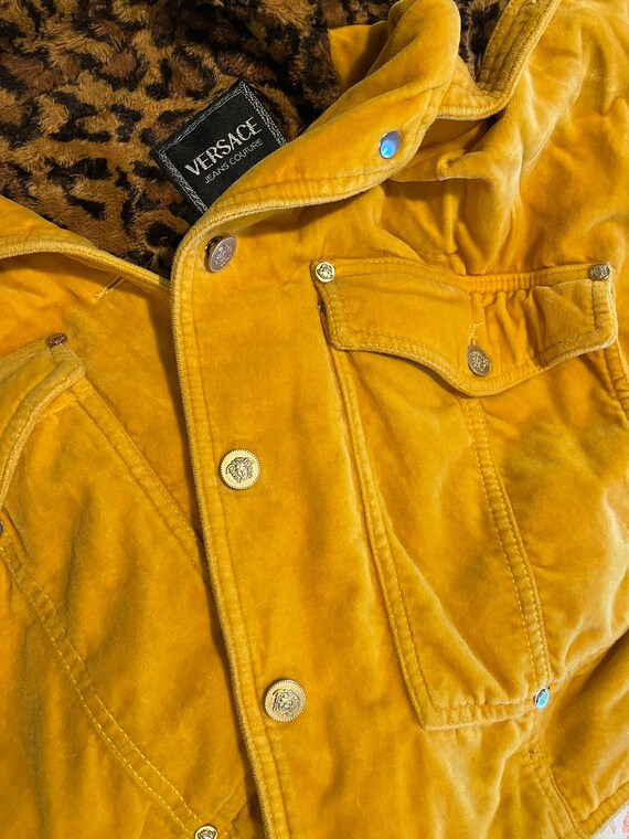 VERSACE • RARE VINTAGE golden yellow velvet & leopard… - Gem
