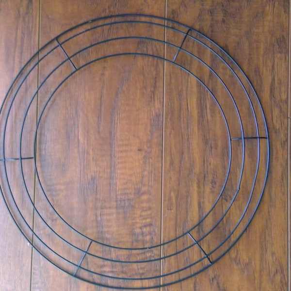 14" Wire Wreath Frame - Etsy