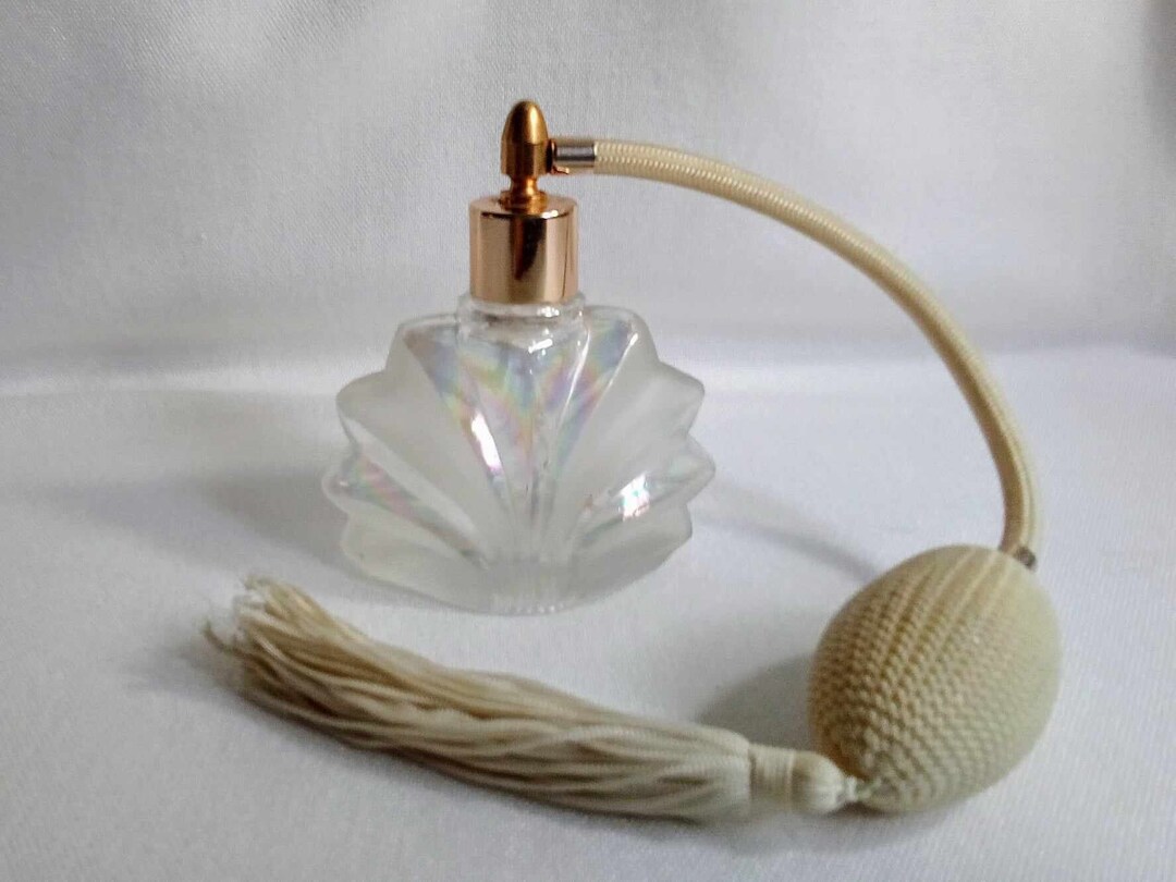 Jp438a Vintage Iridescent Glass Perfume Spray and Puffer. Tracked ...