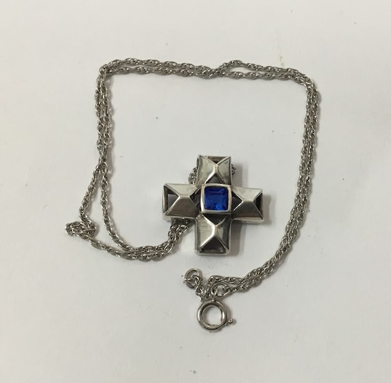 F14 Silver (925) modern cross with blue crystal stone… - Gem