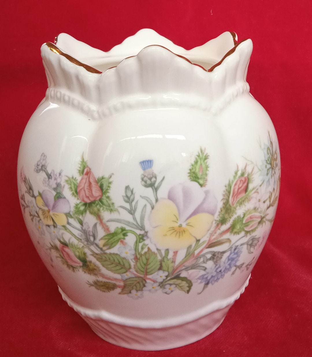 L163 Vintage Aynsley Wild Tudor Vase. Bone China, Made in England. - Etsy