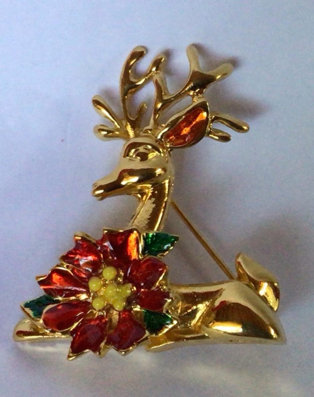 X71 Vintage Old New Stock Gold Tone With Enamel Christmas Reindeer Pin ...