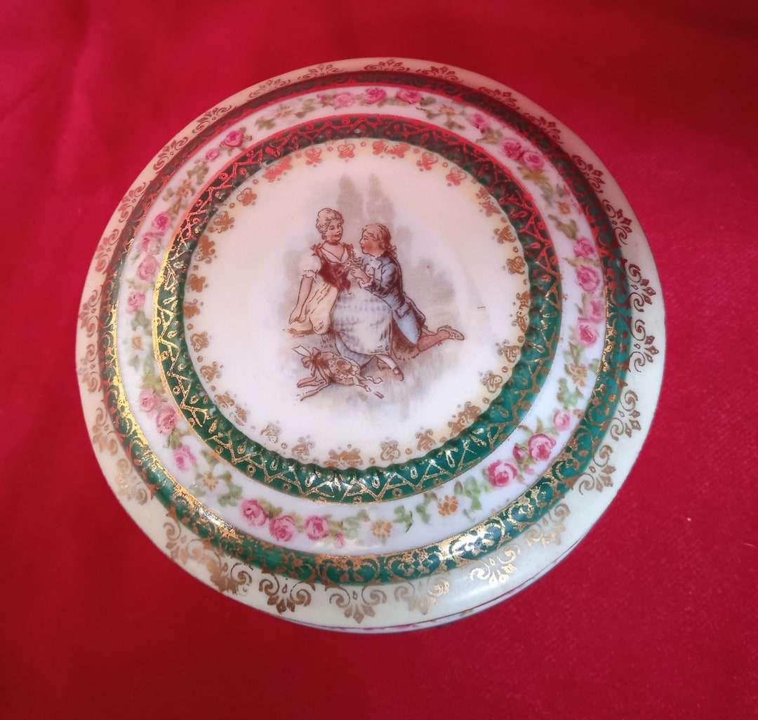 L90 Vintage Beautiful Rococo (stamped on Bottom) Lidded Trinket Box ...