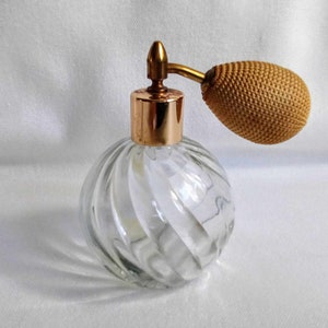 JP440. Vintage Clear Swirl Glass Perfume Spray With Puffer. Tracked ...