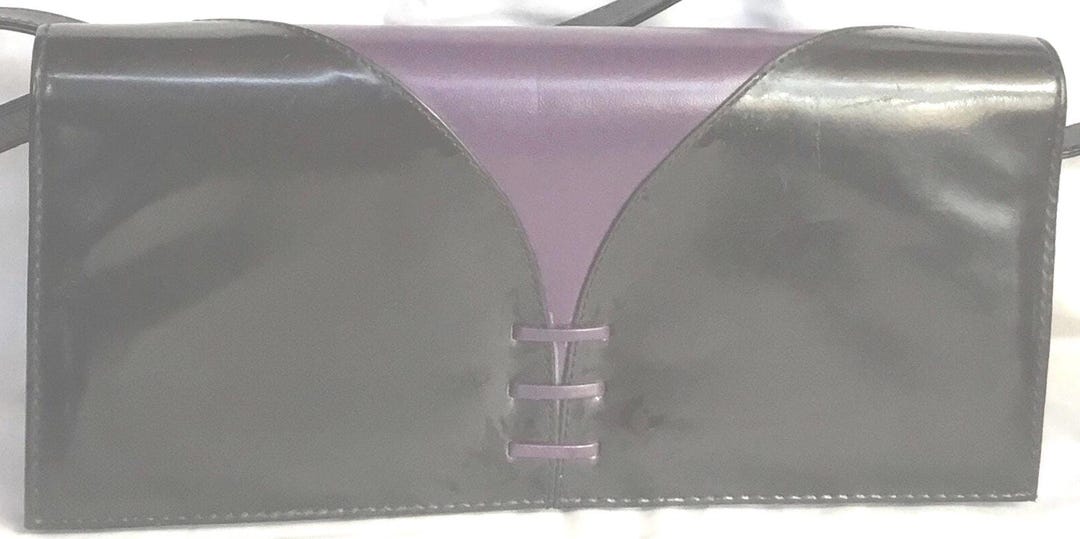 N20 Vintage Carvela Women’s Black and Purple Shoulder Bag. Tracked ...