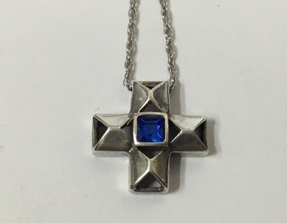 F14 Silver (925) modern cross with blue crystal stone… - Gem