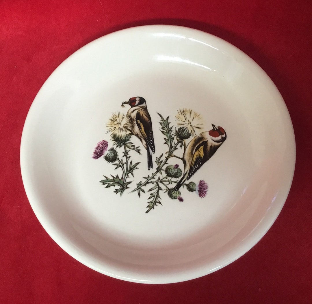 T106 Vintage Crown Dorset Poole LTD Pair of Goldfinch Ceramic Pin Dish ...