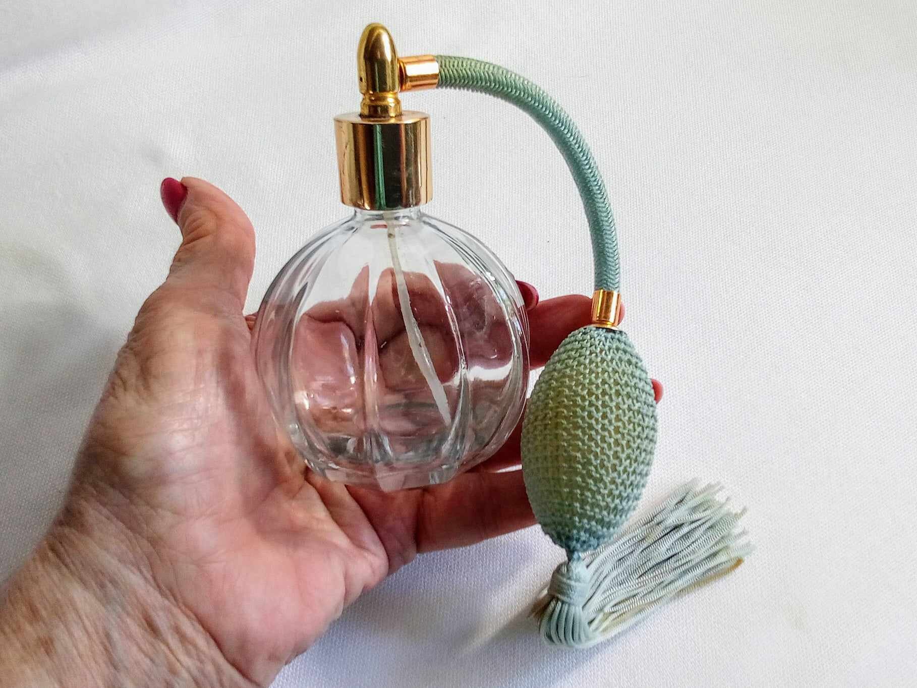 JP439 Vintage Glass Perfume Spray and Puffer. Tracked Global Shipping ...