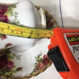 L9 Royal Albert Old Country Roses Design, Smaller Coffee Cup and Saucer ...