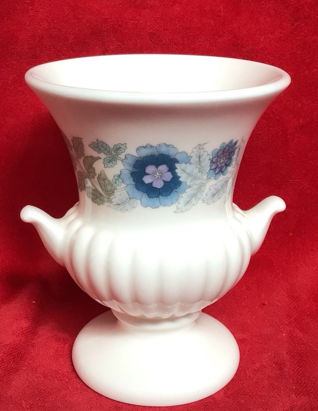 W160 Vintage Wedgwood Clementine Pattern Small Urn. Bone China, Made in ...