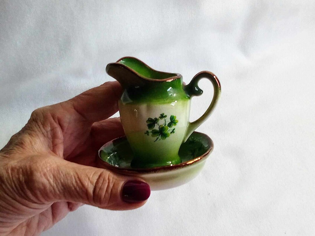 JP252. Unusual Vintage Shamrock Theme Water Jug and Bowl. Minature Size. Tracked Global Shipping ...