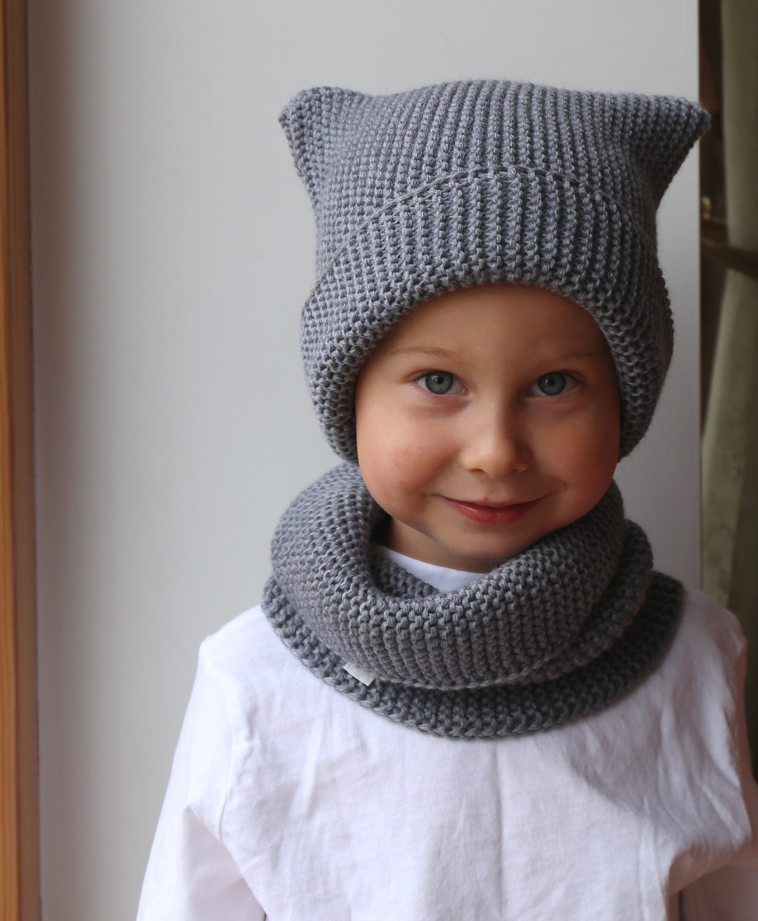 Winter Set - Hat and Scarf. Merino Wool, Hand Knit Hat and Circle Scarf ...