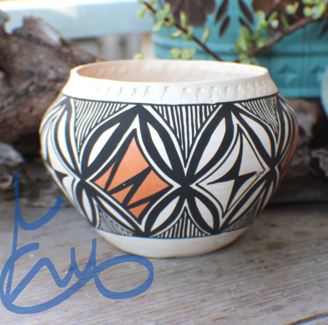 Native American Made Acoma Pot / Signed by Artist / FREE US SHIPPING - Etsy