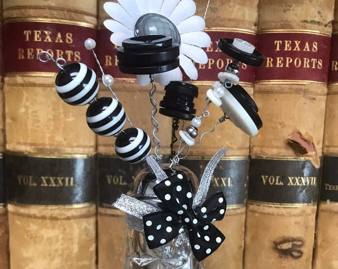 Button Bouquet Vintage Crystal Salt Shaker Buttons Black White Silver ...